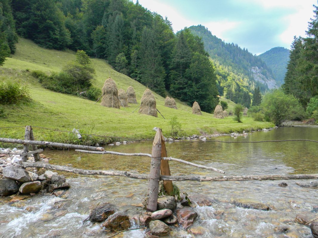 5 best hiking tours in Romania - RomaniaTourStore