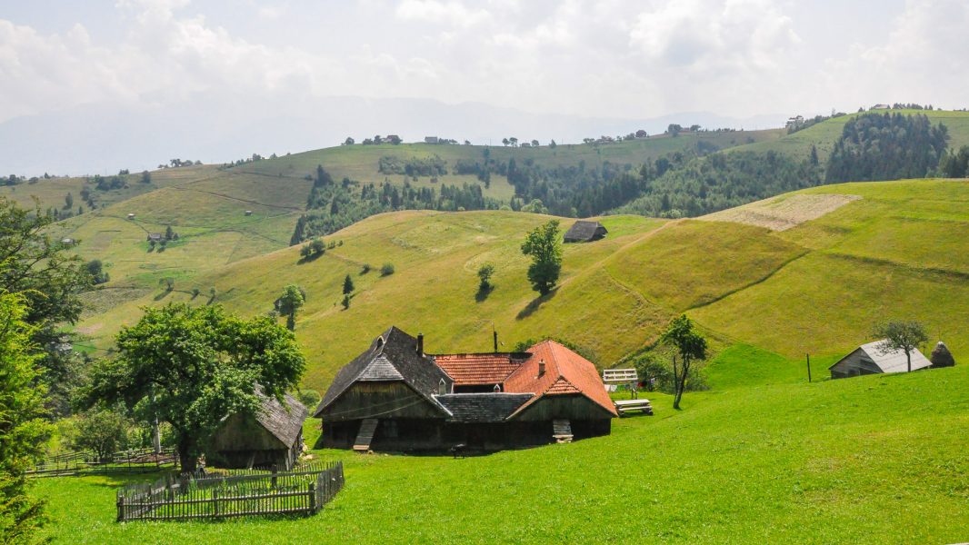 Pestera Village Romania | RomaniaTourStore