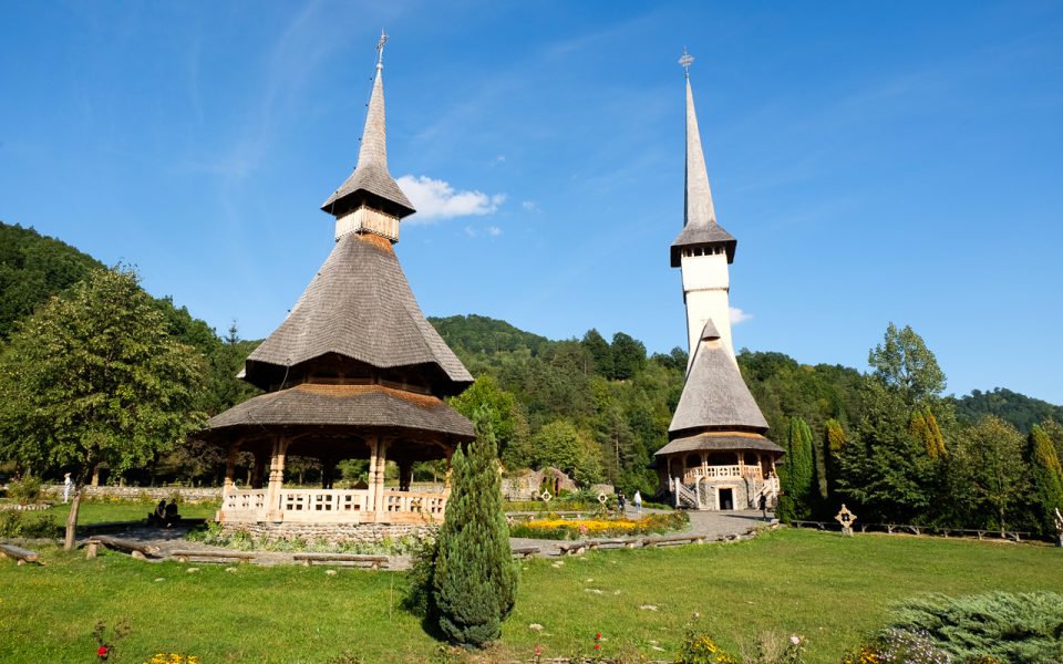 The best Romanian monasteries and church - RomaniaTourStore