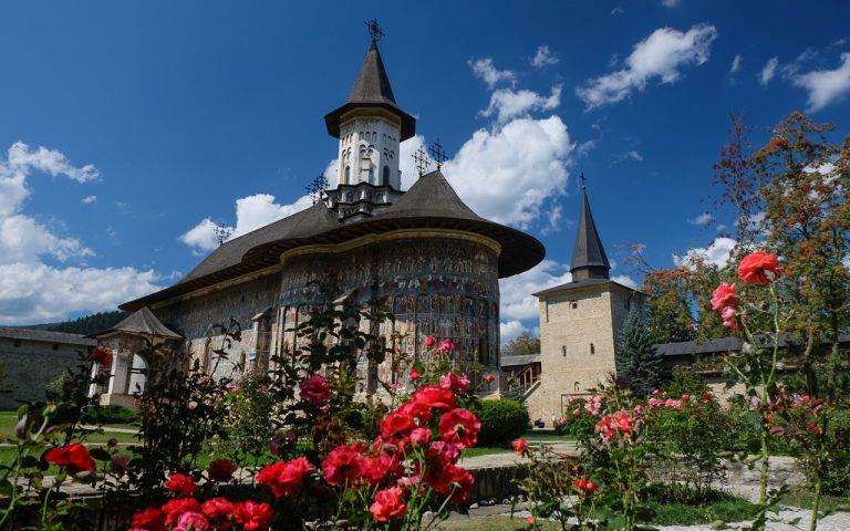 The best Romanian monasteries and church - RomaniaTourStore