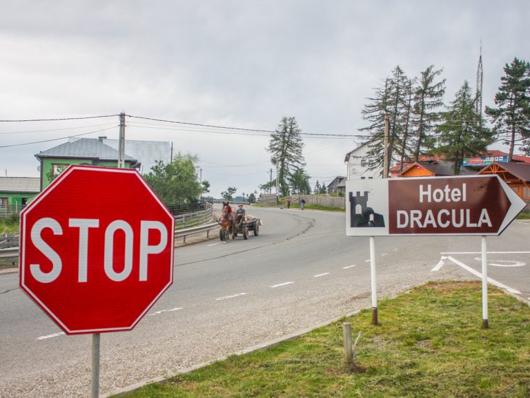 Romania road signs - RomaniaTourStore