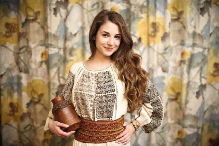 Romanian traditional clothing called “ie”: Styles, History, and Meaning ...